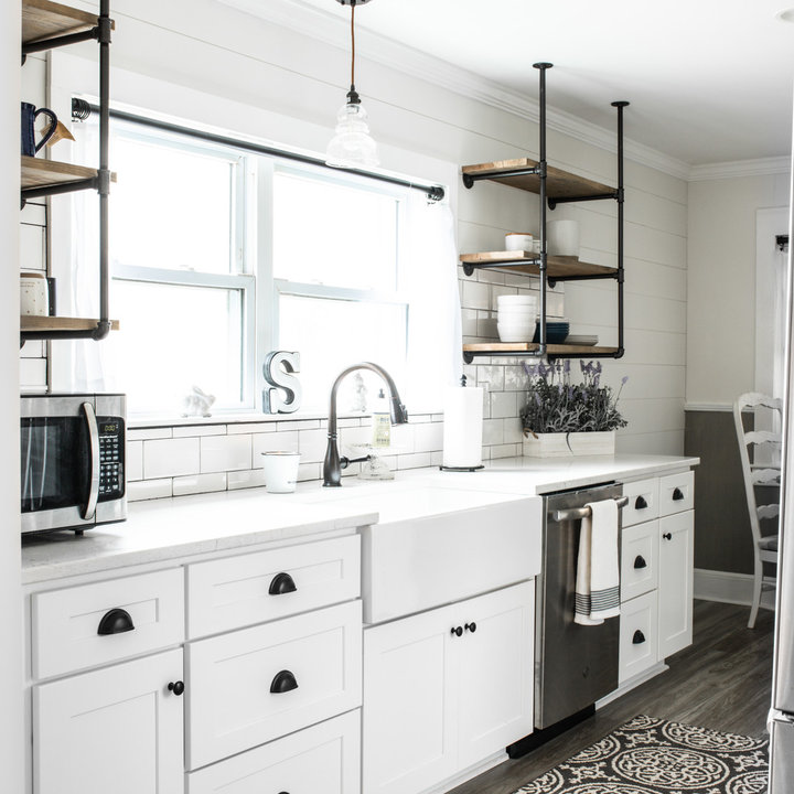 75 Small Farmhouse Kitchen Ideas You'll Love - August, 2025 | Houzz