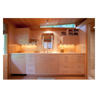 Small remote Guest House/Studio - Contemporary - Kitchen - Portland ...