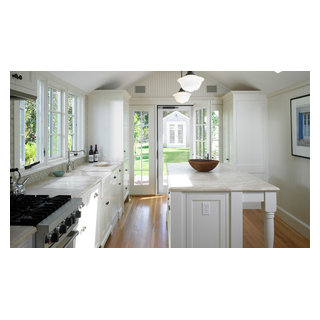 Snow's Point - Traditional - Kitchen - Boston - by Patrick Ahearn ...
