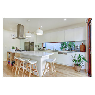 Stainless Steel Floating Rangehood - Beach Style - Kitchen - Sydney ...