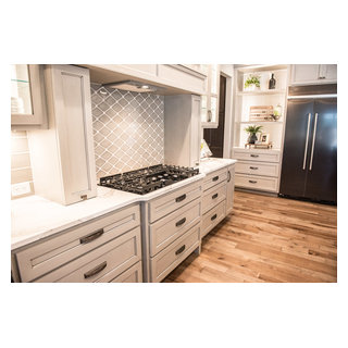 Splendid Kitchen Magesty - Transitional - Kitchen - Chicago - by Lustig ...