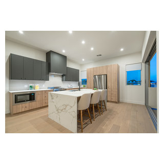 Stacks - Contemporary - Kitchen - Phoenix - by Boxwell Homes | Houzz