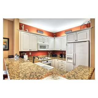 Staged Homes - Contemporary - Kitchen - Orange County | Houzz