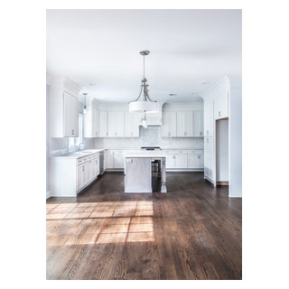 Stark White Kitchen - Traditional - Kitchen - New York - by KraftMaster ...