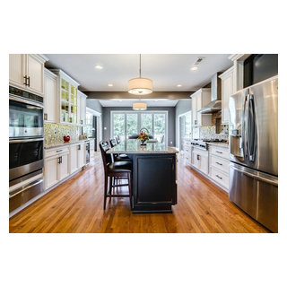 StarMark Cabinetry Designs - Traditional - Kitchen - Miami - by ...