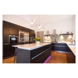 Steam Punk Twist - Kitchen - Edinburgh - by Kitchens International | Houzz