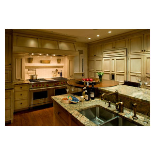 Step-down Kitchen - Traditional - Kitchen - DC Metro - by Eric ...