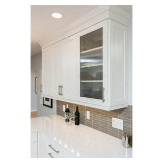 Stonebridge Contemporary Kitchen - Classique Chic - Cuisine - Détroit ...