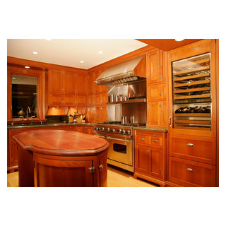 Suburban House - Traditional - Kitchen - New York - by Kim Doggett ...