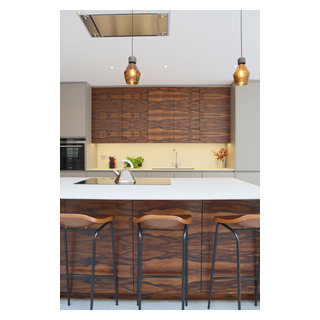 Sumptuous kitchen space - Contemporary - Kitchen - London - by ...