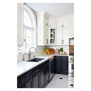 Susan & Miguel's kitchen - Farmhouse - Kitchen - Chicago - by April ...