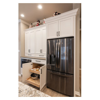 Taylor Kitchen - Transitional - Kitchen - Dallas - by Morrell ...