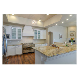 Territorial Custom Home in Rio Rancho - Southwestern - Kitchen ...