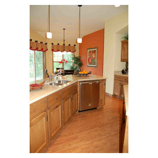 The Alexis - Kitchen - Milwaukee - by Demlang Builders | Houzz