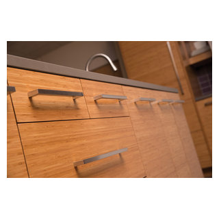 The Beauty of Bamboo: Modern Bamboo Kitchen Island with Horizontal ...