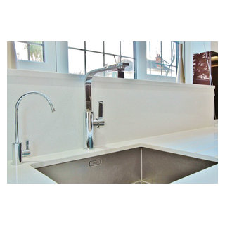 The Chase, SW16 - Modern - Kitchen - London - by Acqua Kitchens | Houzz