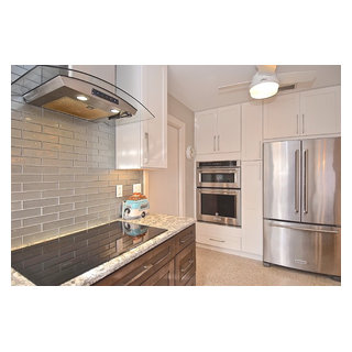 The Coastal Kitchen Remodel // St. Armands Key - Transitional - Kitchen ...