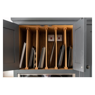 The Dene Kitchen - Traditional - Kitchen - Surrey - by Shere Kitchens ...