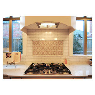 The Everly - Contemporary - Kitchen - Austin - by Ventura Homes | Houzz IE