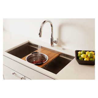 The Galley Sinks - Kitchen - Los Angeles - by Showcase Kitchens and ...