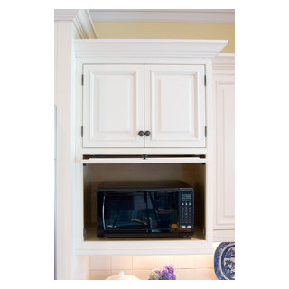 The Gathering Spot - Traditional - Kitchen - Charleston - by Kitchen ...