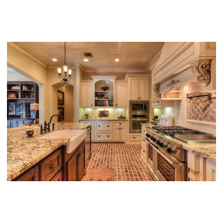 The Janelle - Eclectic - Kitchen - Houston - by Possibility Custom ...