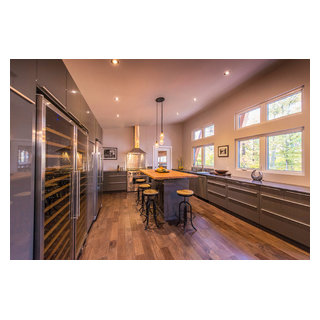 The Newboro model - Modern - Kitchen - Vancouver - by Linwood Custom ...
