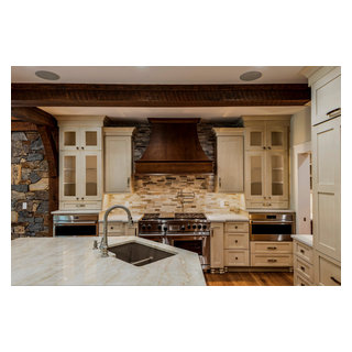 The Ramble Rustic - Traditional - Kitchen - Charlotte - by Kitchens of ...