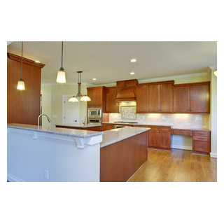 The Ronan - Traditional - Kitchen - Raleigh - by Collins Design-Build ...