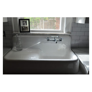 The Ruth Kitchen - Farmhouse - Bathroom - Houston - by Pax Houstonia ...