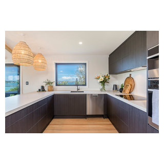 The Ultimate Reno - Beach Style - Kitchen - Auckland - by Kitchen Mania ...
