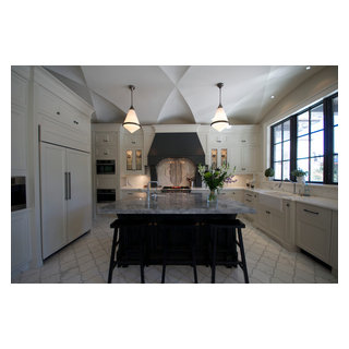 The Wanderlust - Traditional - Kitchen - Toronto - by Raphael Gomes ...