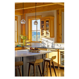 Timber Frame House, Peregrine Design/ Build - Traditional - Kitchen ...