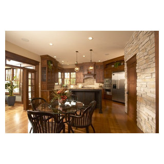 Timberwolf Parade - Craftsman - Kitchen - Cedar Rapids - by Fashion Par ...