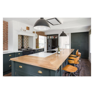 Timeless Classic - Traditional - Kitchen - Manchester - by Drew Forsyth ...