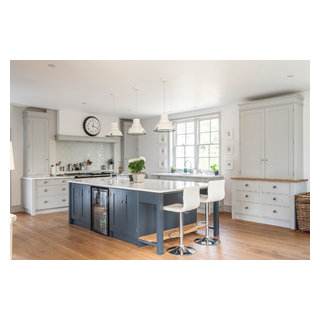 Timeless Greys - Kitchen - Kent - by Rencraft Ltd | Houzz