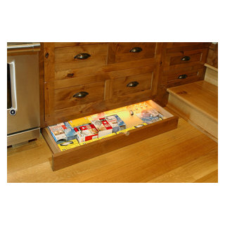 Toe kick drawers - Traditional - Kitchen - Cleveland - by Johannings ...