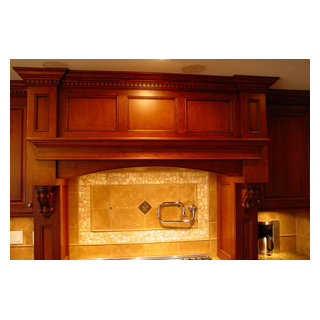 Traditional Cherry kitchen - Traditional - Kitchen - Seattle - by ...