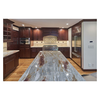 Traditional Cherry Kitchen - Classique - Cuisine - San Francisco - par ...
