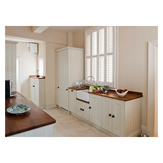 Traditional Colonial Style Kitchen - Farmhouse - Kitchen - Other - by ...