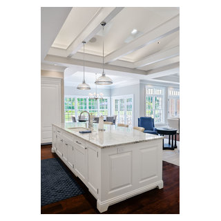 Traditional Custom Home - Traditional - Kitchen - Cincinnati - by Alto ...