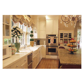 Traditional Federal Style Kitchen - Traditional - Kitchen - Boston - by ...