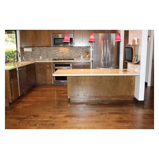 Traditional Kitchen Featuring Garrison II Distressed - Maple Chesnut ...