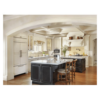 Traditional Kitchen with Custom Details - Clásico - Cocina - St Louis ...
