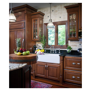 Traditional kitchen with flare - Traditional - Kitchen - Chicago - by ...