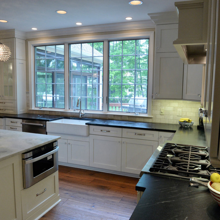 75 Transitional Kitchen Ideas You'll Love - October, 2025 | Houzz