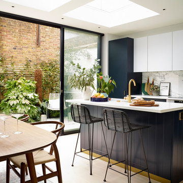 75 Beautiful Medium Sized Kitchen Ideas and Designs - February 2022 ...