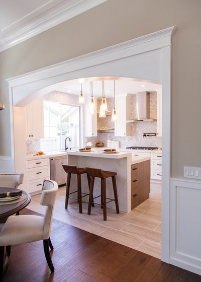 Kitchen of the Week: Asymmetry Creates a Standout Space