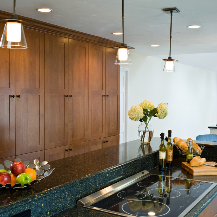 Two Tier Island - Photos & Ideas | Houzz