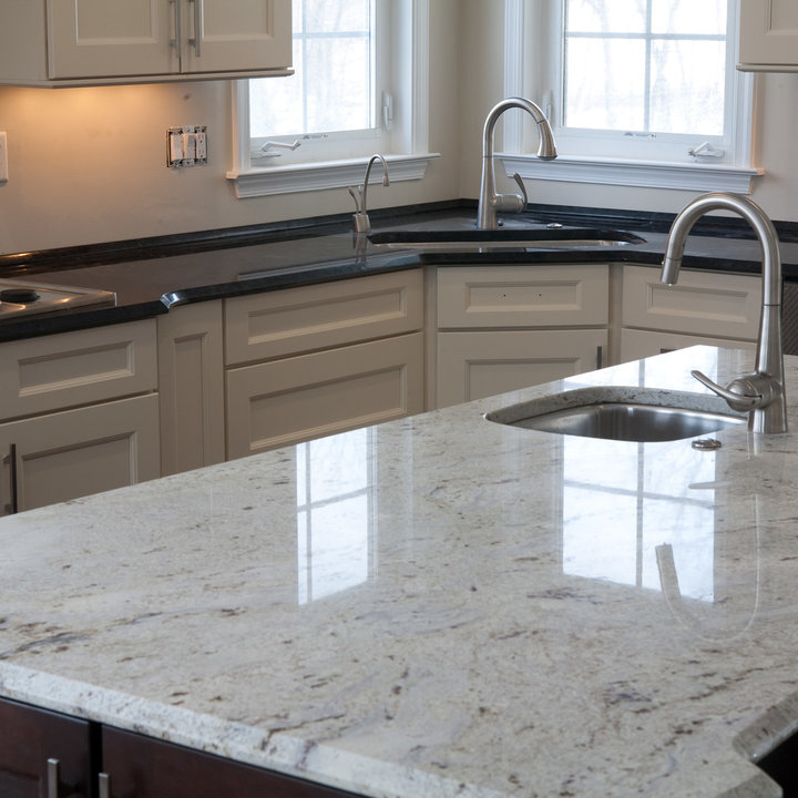 Cream Granite - Photos & Ideas | Houzz